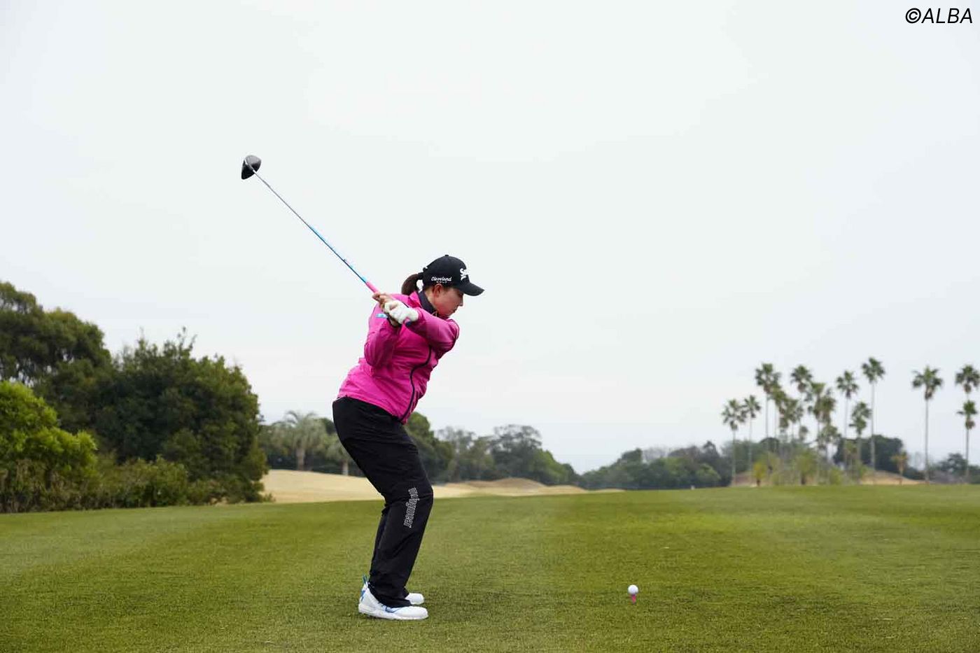 竹田 麗央のスイング連続写真 2024年3月6日 ドライバー [後方] - ゴルフ総合サイト ALBA Net