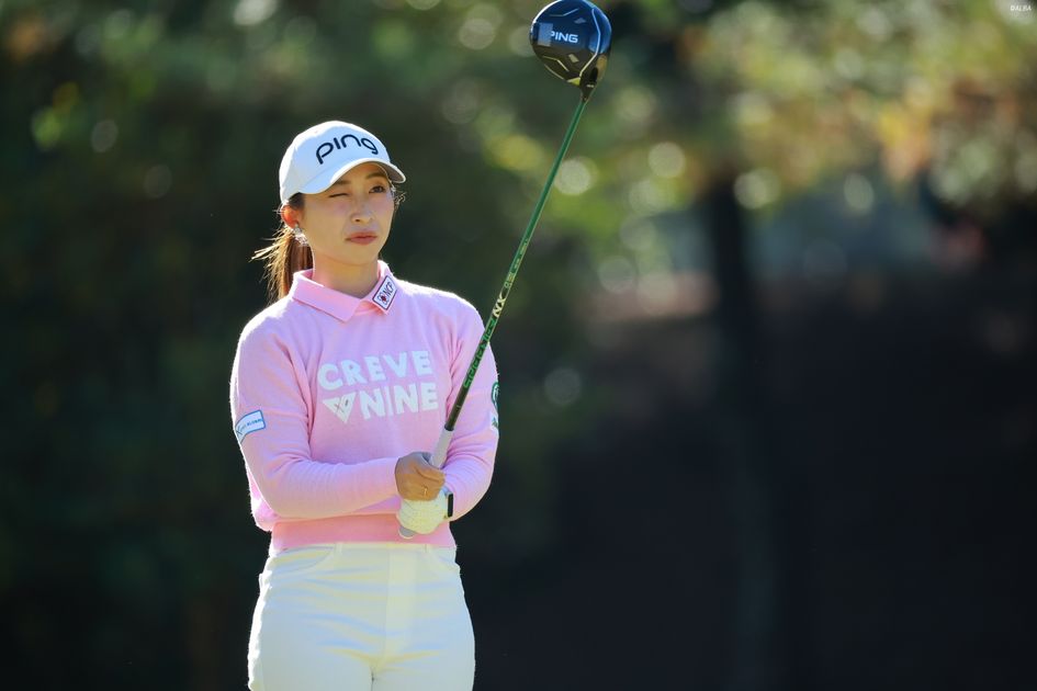 [写真] 2024年 JLPGAファイナルQT 突風も目玉もダブルボギーも…「しょうがない」 すべてを受け入れてQT突破を狙う27歳・大出瑞月の境地 の画像ギャラリー ゴルフフォト特集 ...